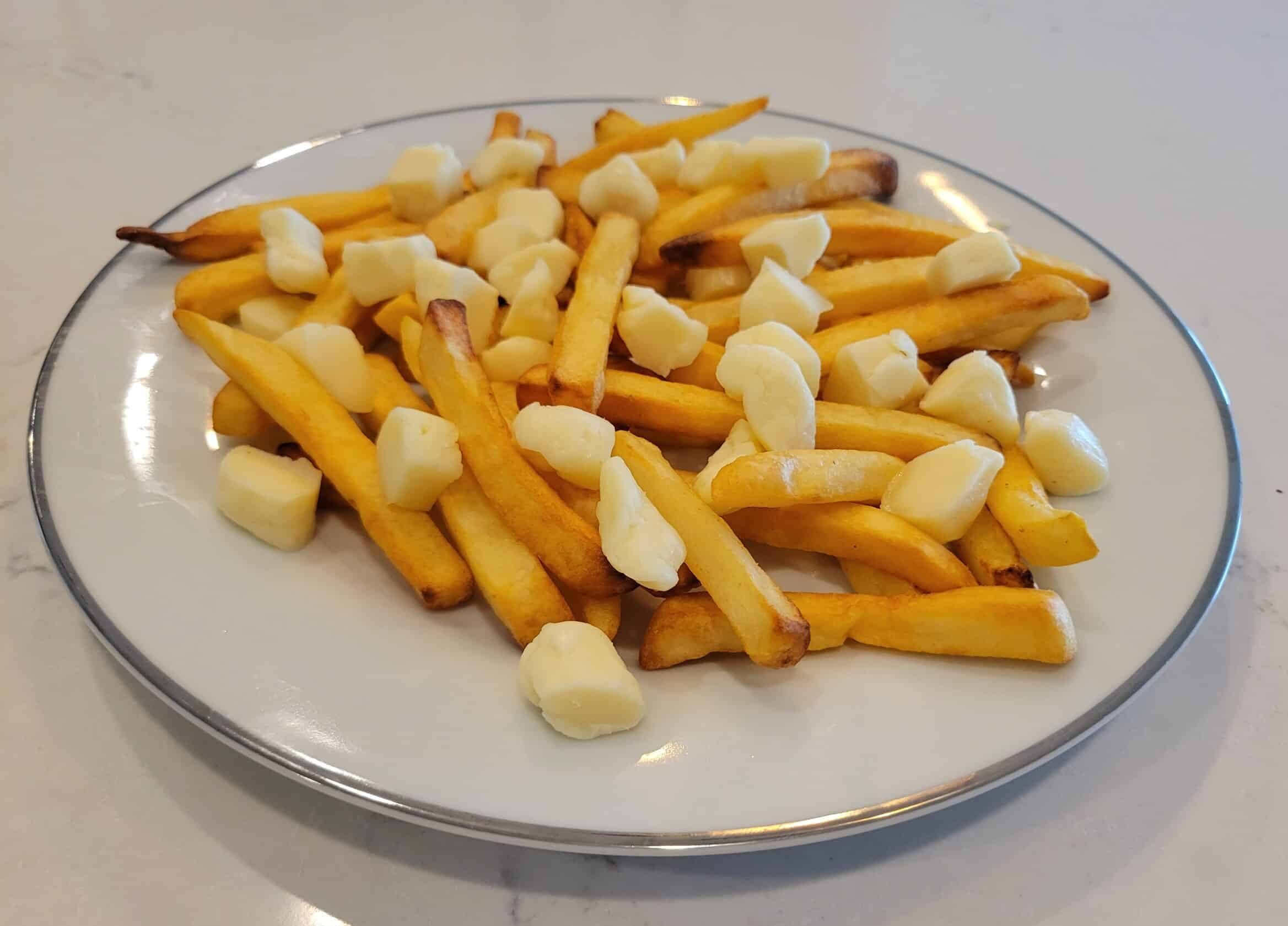 Super Simple Vegetarian Poutine Recipe to Boost a Crummy Day